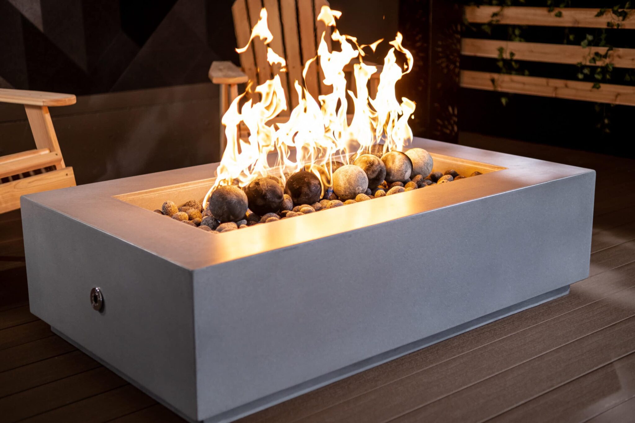 Cubo Round Fire Table | High-End Gas Fire Pit | Montana Fire Pits