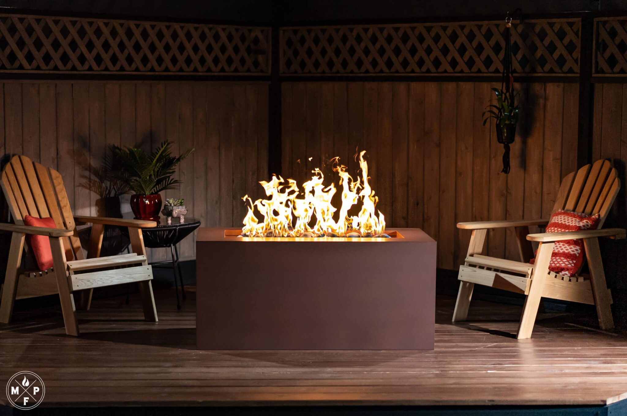 Designing Your Space Around a Gas Fire Pit - Montana Fire Pits