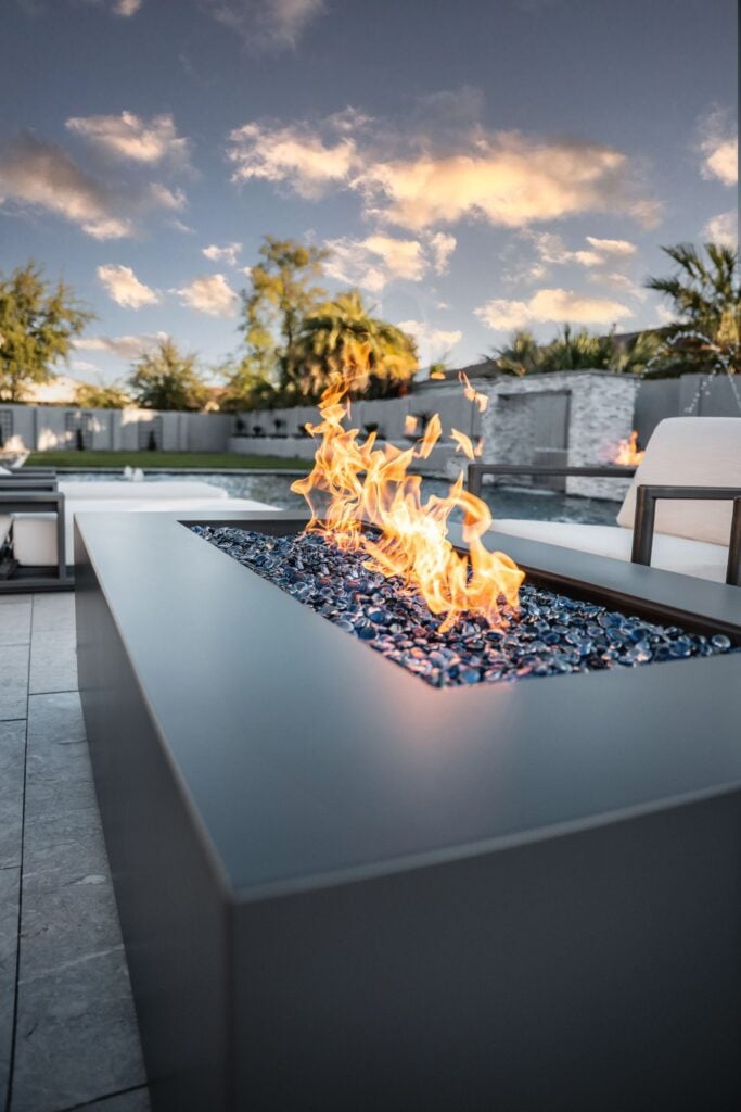 Fire Pit Size Guide: How Big Should Your Fire Pit Be for Your Space ...